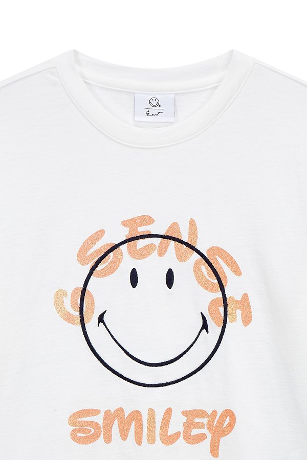 Gcut지컷 리오더 Smiley® 스마일리 글리터 프린트 티셔츠 Sivillage 에스아이빌리지