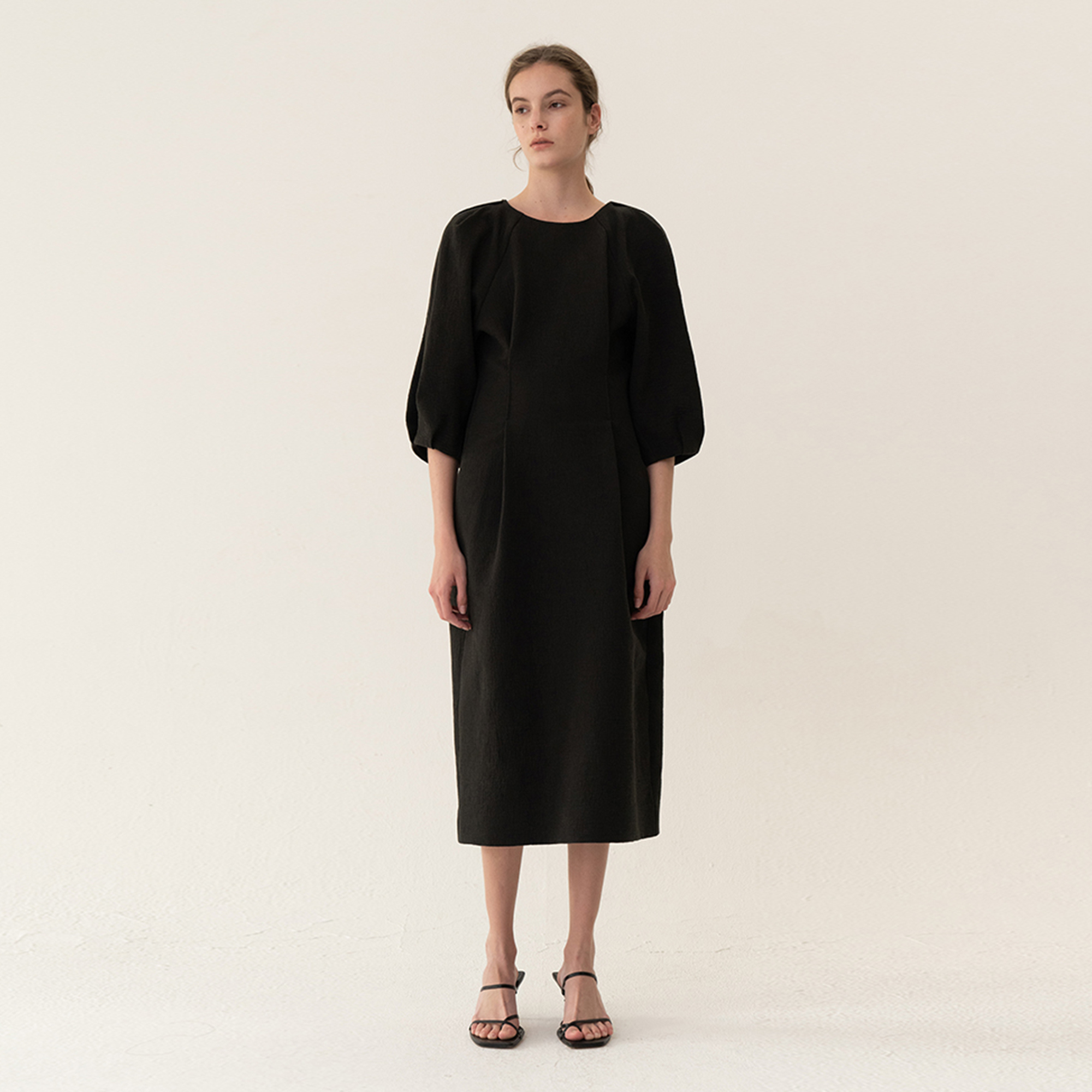 [ESSENTIAL] Cocoon Silhouette Dress Black - S.I.VILLAGE