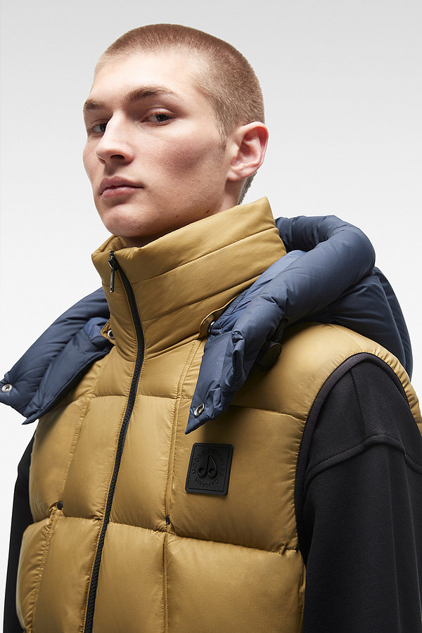 Moose Knuckles무스너클종료 무스너클 남성 패딩 조끼 부쉬위크 다운 베스트 Mens Bushwick Vest