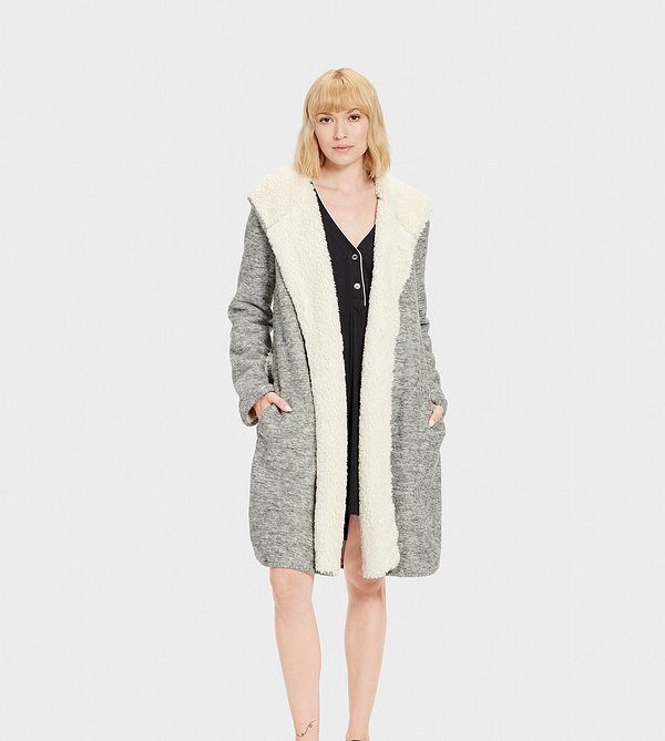 Ugg어그 For Women 배색 리버시블 로브폴토라 리버시블 로브 Sivillage 에스아이빌리지