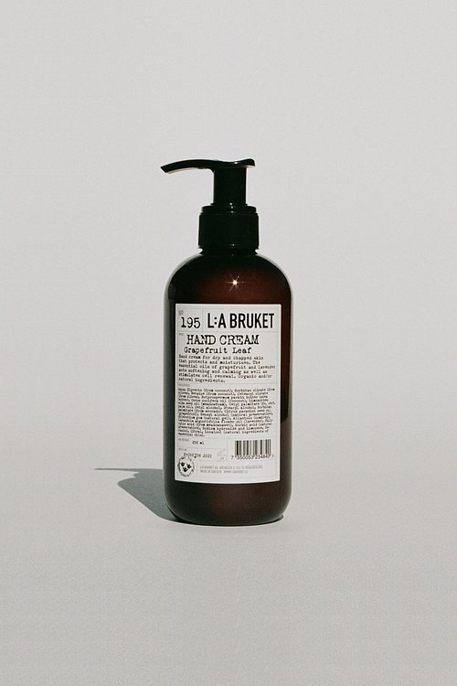 La Bruket 라부르켓 핸드 크림 그레이프프룻 리프 240ml S I Village 에스아이빌리지