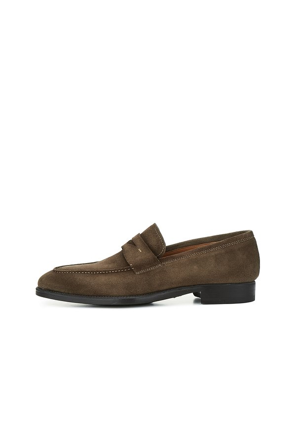 Man On The Boon맨온더분 Magnanni 블런트 토 스웨이드 페니 로퍼 Sivillage 에스아이빌리지