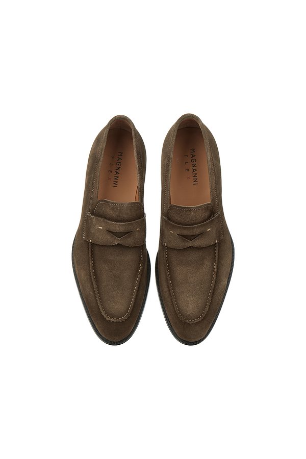 Man On The Boon맨온더분 Magnanni 블런트 토 스웨이드 페니 로퍼 Sivillage 에스아이빌리지