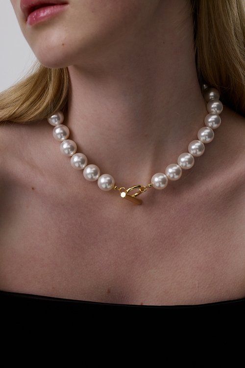 MONDAY EDITION(먼데이에디션) The Basic Pearl Necklace 14mm | S.I.VILLAGE (에스 ...