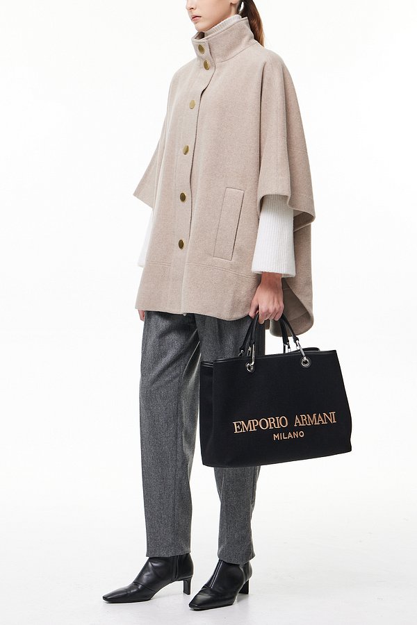 Emporio Armani엠포리오 아르마니 여성 자수 로고 펠트 미디엄 쇼퍼백 Sivillage 에스아이빌리지