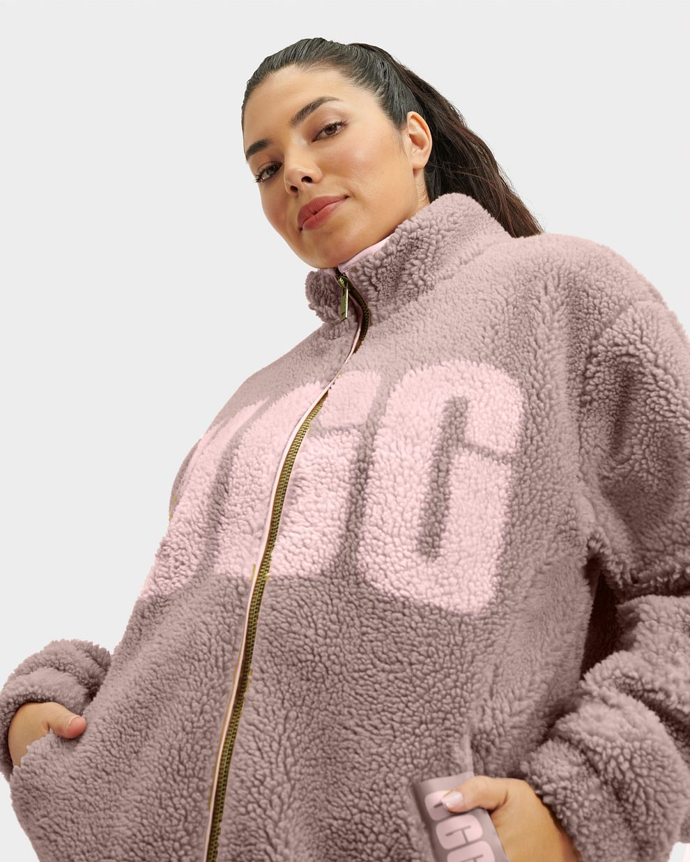 Ugg어그 For Women 빅로고 셰르파 자켓 라켈 셰르파 자켓 Sivillage 에스아이빌리지