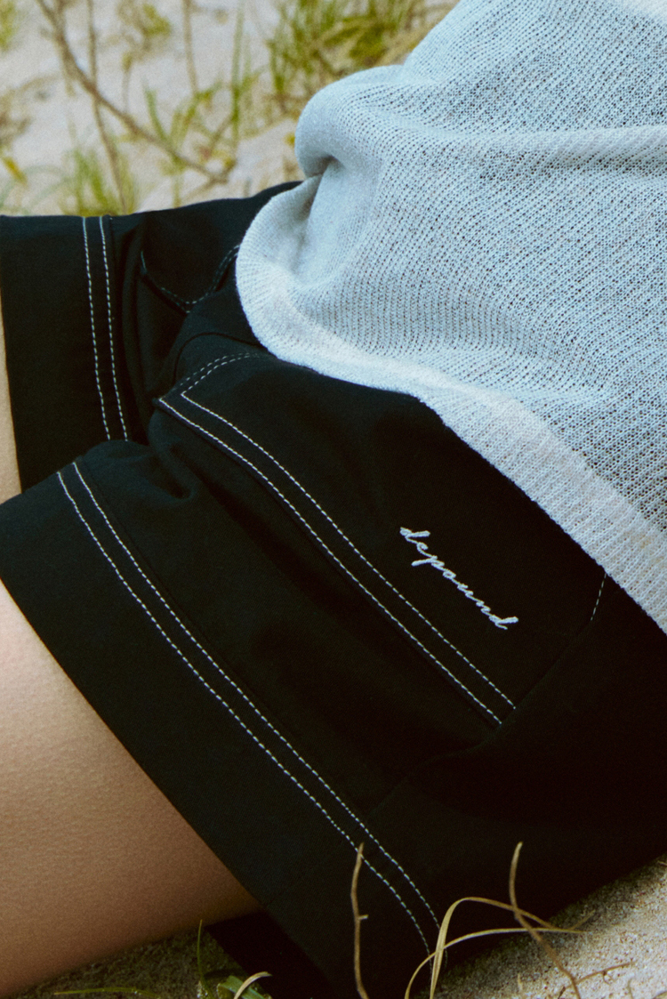 DEPOUND(드파운드) dpwd stitch shorts - black | S.I.VILLAGE (에스아이빌리지)