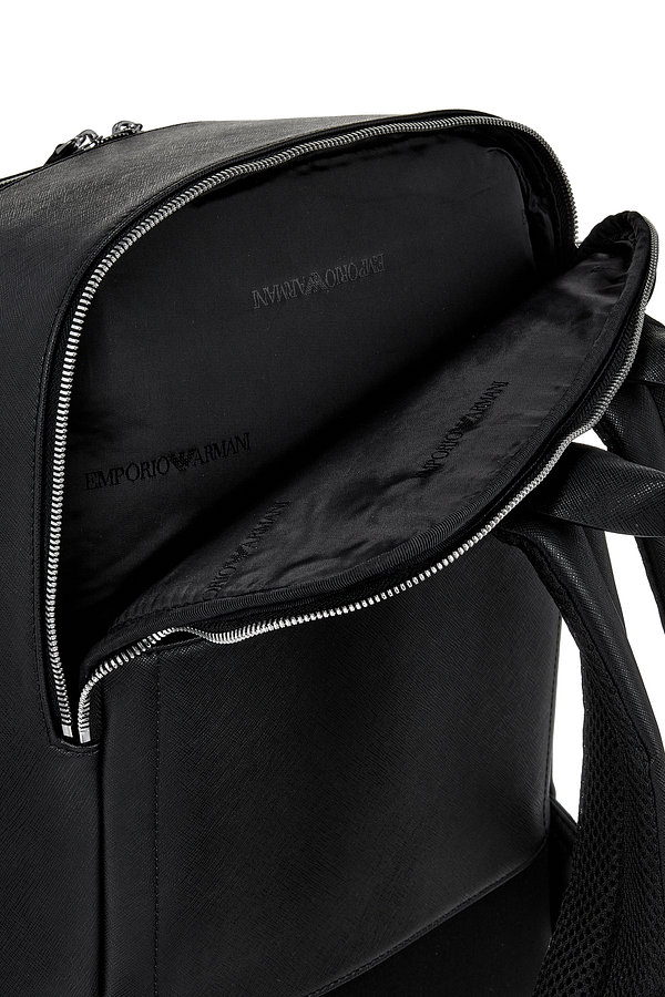 Emporio Armani엠포리오 아르마니 남성 이글 로고 라운드 스퀘어 백팩 Sivillage 에스아이빌리지