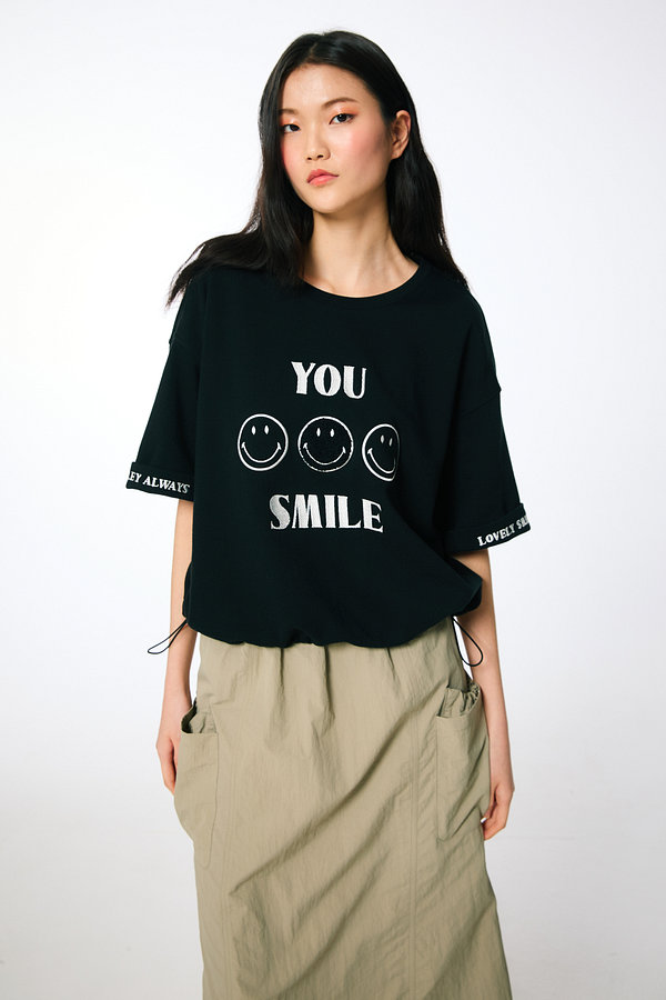 Gcut지컷 Smiley® 스마일리 부클 로고 티셔츠 Sivillage 에스아이빌리지